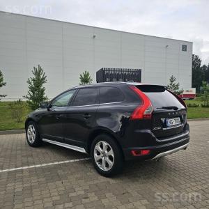 Черный Вольво ХС60 2010 в Рига, объемом двигателя 2.40 л и пробегом 283 тыс. км за 7890 €, фото 7 на AUTOMOTO.COM.LV