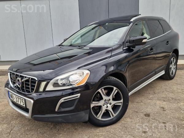 Melns Volvo XC60 2010 Bauska, ar dzinēja tilpumu 2.40 L un nobraukumu 345 tūkst. km par 6950 €, foto 2 vietnē AUTOMOTO.COM.LV