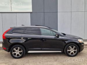 Melns Volvo XC60 2010 Bauska, ar dzinēja tilpumu 2.40 L un nobraukumu 345 tūkst. km par 6950 €, foto 6 vietnē AUTOMOTO.COM.LV