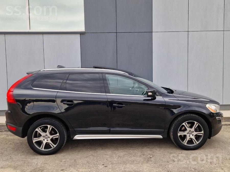 Melns Volvo XC60 2010 Bauska, ar dzinēja tilpumu 2.40 L un nobraukumu 345 tūkst. km par 6950 €, foto 6 vietnē AUTOMOTO.COM.LV