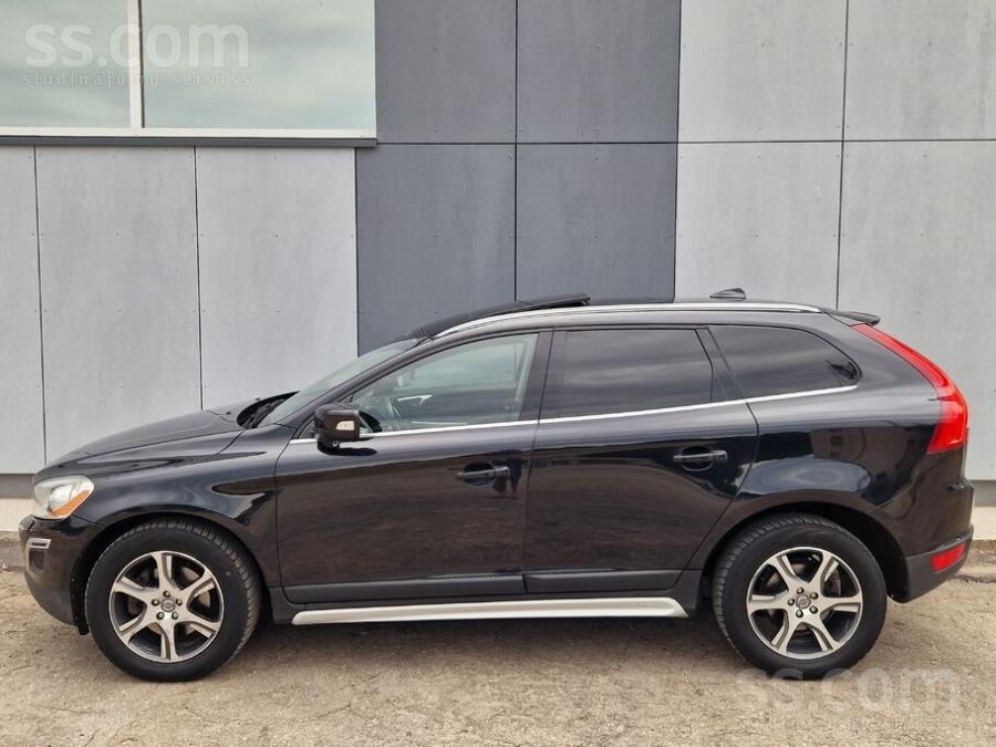 Melns Volvo XC60 2010 Bauska, ar dzinēja tilpumu 2.40 L un nobraukumu 345 tūkst. km par 6950 €, foto 7 vietnē AUTOMOTO.COM.LV
