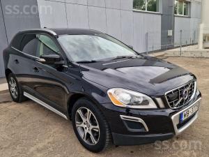 Melns Volvo XC60 2010 Bauska, ar dzinēja tilpumu 2.40 L un nobraukumu 345 tūkst. km par 6950 €, foto 9 vietnē AUTOMOTO.COM.LV