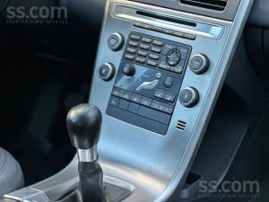 Melns Volvo XC60 2010 Rīga, ar dzinēja tilpumu 2.00 L un nobraukumu 278 tūkst. km par 5590 €, foto 18 vietnē AUTOMOTO.COM.LV