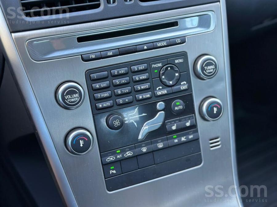 Melns Volvo XC60 2010 Rīga, ar dzinēja tilpumu 2.00 L un nobraukumu 278 tūkst. km par 5590 €, foto 19 vietnē AUTOMOTO.COM.LV