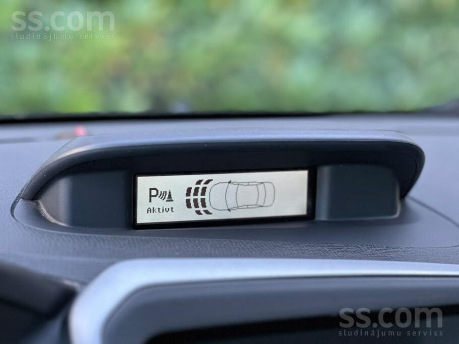 Melns Volvo XC60 2010 Rīga, ar dzinēja tilpumu 2.00 L un nobraukumu 278 tūkst. km par 5590 €, foto 20 vietnē AUTOMOTO.COM.LV