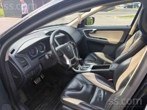 Melns Volvo XC60 2010 Rīga, ar dzinēja tilpumu 2.40 L un nobraukumu 280 tūkst. km par 8100 €, foto 7 vietnē AUTOMOTO.COM.LV