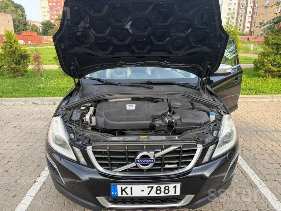 Melns Volvo XC60 2010 Rīga, ar dzinēja tilpumu 2.40 L un nobraukumu 280 tūkst. km par 8100 €, foto 9 vietnē AUTOMOTO.COM.LV