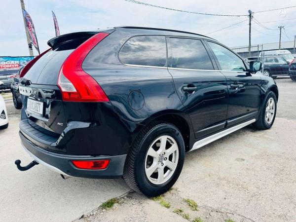 Melns Volvo XC60 2010 Kauņa, ar dzinēja tilpumu 2.40 L un nobraukumu 298 tūkst. km par 9100 €, foto 4 vietnē AUTOMOTO.COM.LV