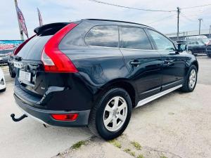 Black Volvo XC60 2010 in Kaunas, with an engine capacity of 2.40 L and mileage of 298 thousand km for 9100 €, photo 5 on AUTOMOTO.COM.LV