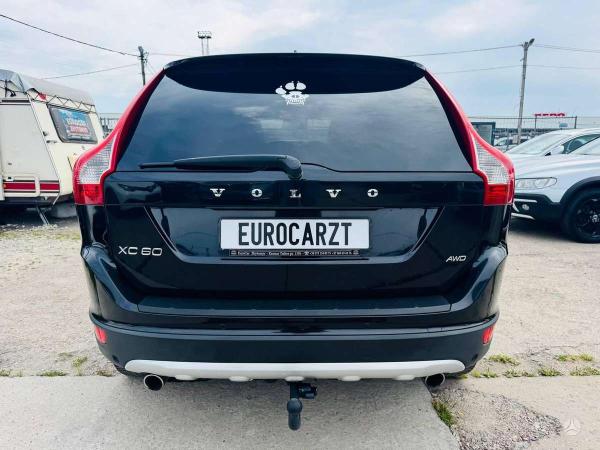 Melns Volvo XC60 2010 Kauņa, ar dzinēja tilpumu 2.40 L un nobraukumu 298 tūkst. km par 9100 €, foto 5 vietnē AUTOMOTO.COM.LV