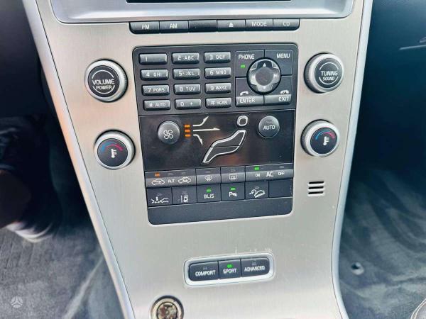 Melns Volvo XC60 2010 Kauņa, ar dzinēja tilpumu 2.40 L un nobraukumu 298 tūkst. km par 9100 €, foto 8 vietnē AUTOMOTO.COM.LV