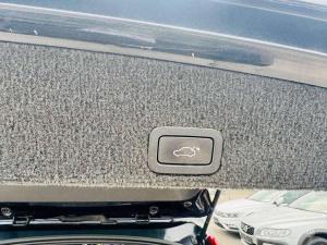 Black Volvo XC60 2010 in Kaunas, with an engine capacity of 2.40 L and mileage of 298 thousand km for 9100 €, photo 13 on AUTOMOTO.COM.LV