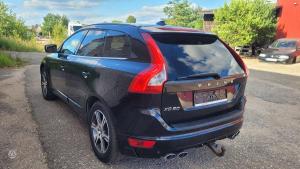 Black Volvo XC60 2010 in Telschi, with an engine capacity of 2.40 L and mileage of 300 thousand km for 7850 €, photo 10 on AUTOMOTO.COM.LV