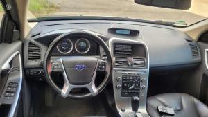 Black Volvo XC60 2010 in Telschi, with an engine capacity of 2.40 L and mileage of 300 thousand km for 7850 €, photo 19 on AUTOMOTO.COM.LV