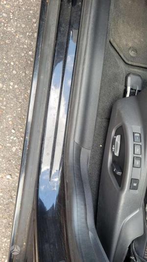Black Volvo XC60 2010 in Telschi, with an engine capacity of 2.40 L and mileage of 300 thousand km for 7850 €, photo 24 on AUTOMOTO.COM.LV