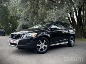 Black Volvo XC60 2010 in Jurmala, with an engine capacity of 2.40 L and mileage of 352 thousand km for 8600 €, photo  on AUTOMOTO.COM.LV
