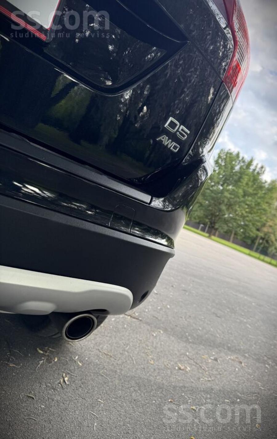 Black Volvo XC60 2010 in Jurmala, with an engine capacity of 2.40 L and mileage of 352 thousand km for 8600 €, photo 10 on AUTOMOTO.COM.LV