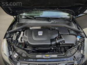 Black Volvo XC60 2010 in Jurmala, with an engine capacity of 2.40 L and mileage of 352 thousand km for 8600 €, photo 18 on AUTOMOTO.COM.LV