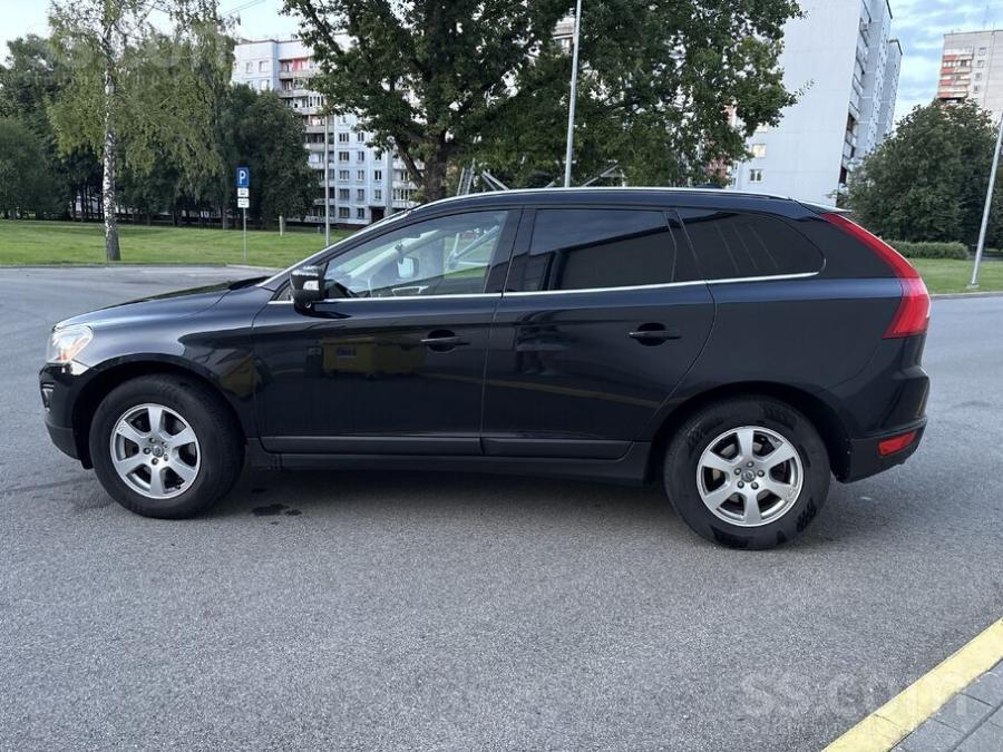 Melns Volvo XC60 2010 Rīga, ar dzinēja tilpumu 2.40 L un nobraukumu 237 tūkst. km par 6500 €, foto 5 vietnē AUTOMOTO.COM.LV