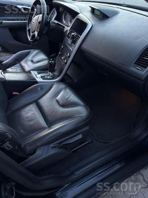 Melns Volvo XC60 2010 Rīga, ar dzinēja tilpumu 2.40 L un nobraukumu 237 tūkst. km par 6500 €, foto 10 vietnē AUTOMOTO.COM.LV