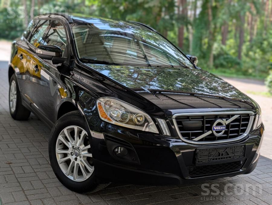 Black Volvo XC60 2010 in Riga, with an engine capacity of 2.40 L and mileage of 0 thousand km for 7990 €, photo 8 on AUTOMOTO.COM.LV