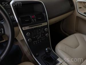 Black Volvo XC60 2010 in Riga, with an engine capacity of 2.40 L and mileage of 0 thousand km for 7990 €, photo 41 on AUTOMOTO.COM.LV