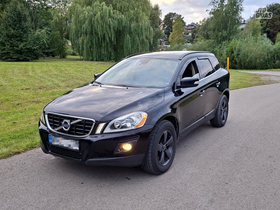 Melns Volvo XC60 2010 Šauļi, ar dzinēja tilpumu 2.40 L un nobraukumu 0 tūkst. km par 6300 €, foto 7 vietnē AUTOMOTO.COM.LV