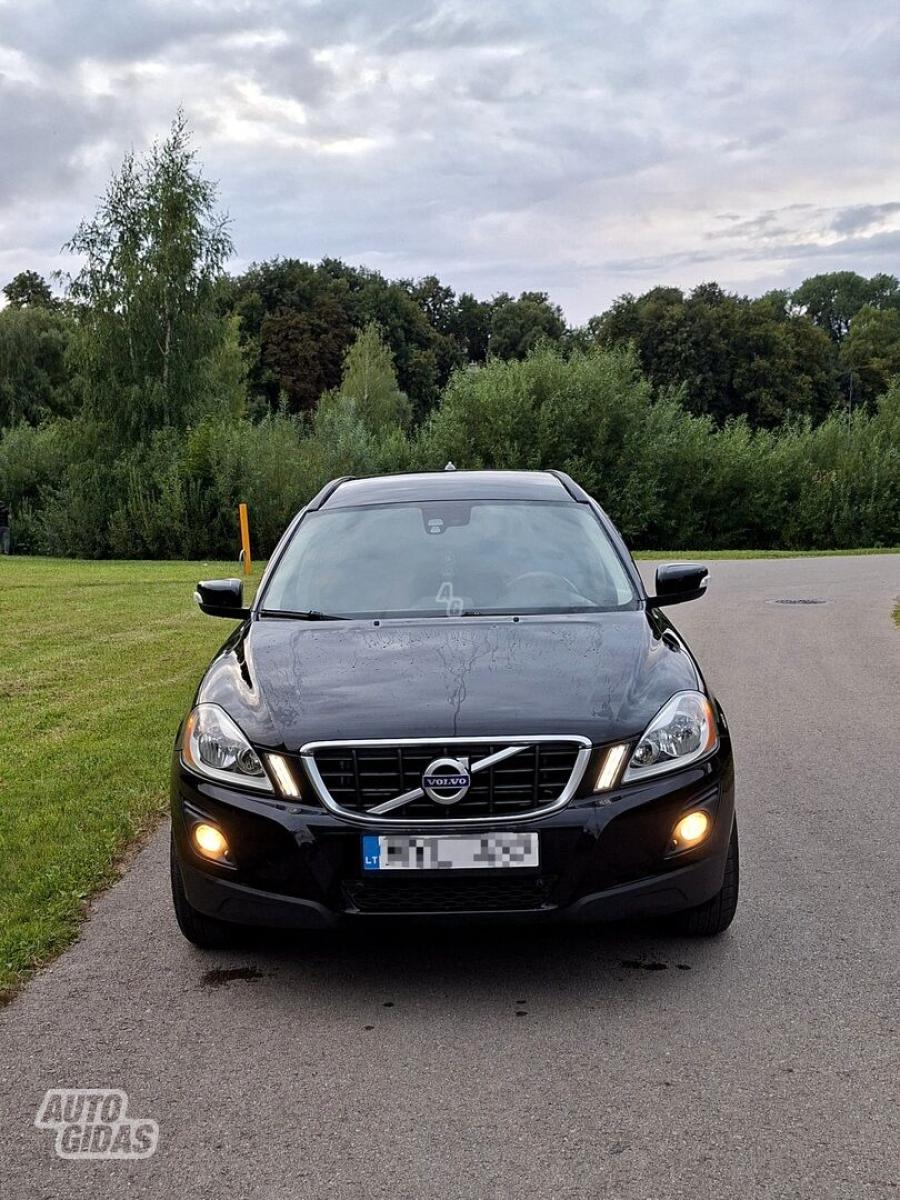 Melns Volvo XC60 2010 Šauļi, ar dzinēja tilpumu 2.40 L un nobraukumu 0 tūkst. km par 6300 €, foto 8 vietnē AUTOMOTO.COM.LV