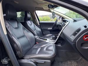 Melns Volvo XC60 2010 Šauļi, ar dzinēja tilpumu 2.40 L un nobraukumu 0 tūkst. km par 6300 €, foto 10 vietnē AUTOMOTO.COM.LV