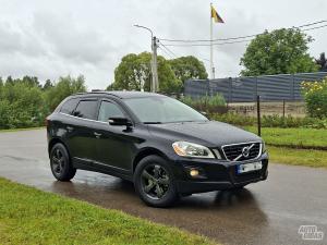 Melns Volvo XC60 2010 Šauļi, ar dzinēja tilpumu 2.40 L un nobraukumu 0 tūkst. km par 6300 €, foto  vietnē AUTOMOTO.COM.LV