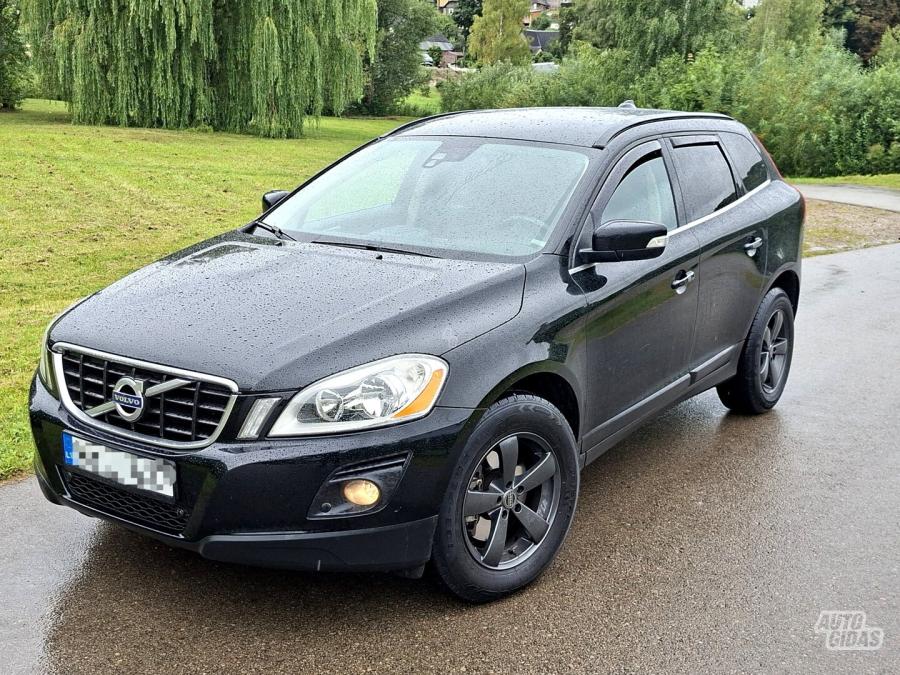Melns Volvo XC60 2010 Šauļi, ar dzinēja tilpumu 2.40 L un nobraukumu 0 tūkst. km par 6300 €, foto 4 vietnē AUTOMOTO.COM.LV