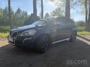 Black Volvo XC60 2010 in Kuldiga, with an engine capacity of 2.40 L and mileage of 373 thousand km for 6550 €, photo  on AUTOMOTO.COM.LV
