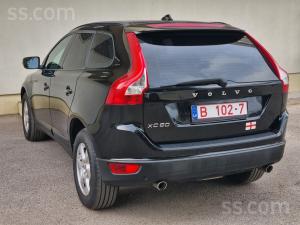 Melns Volvo XC60 2010 Ogre, ar dzinēja tilpumu 2.40 L un nobraukumu 279 tūkst. km par 7250 €, foto 7 vietnē AUTOMOTO.COM.LV