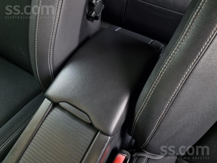 Melns Volvo XC60 2010 Ogre, ar dzinēja tilpumu 2.40 L un nobraukumu 279 tūkst. km par 7250 €, foto 18 vietnē AUTOMOTO.COM.LV