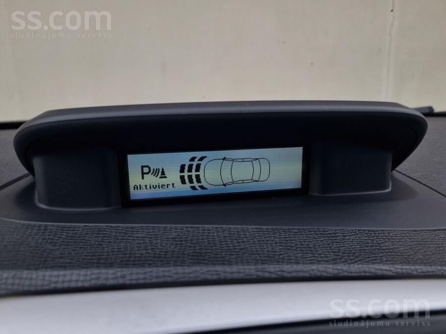 Melns Volvo XC60 2010 Ogre, ar dzinēja tilpumu 2.40 L un nobraukumu 279 tūkst. km par 7250 €, foto 19 vietnē AUTOMOTO.COM.LV