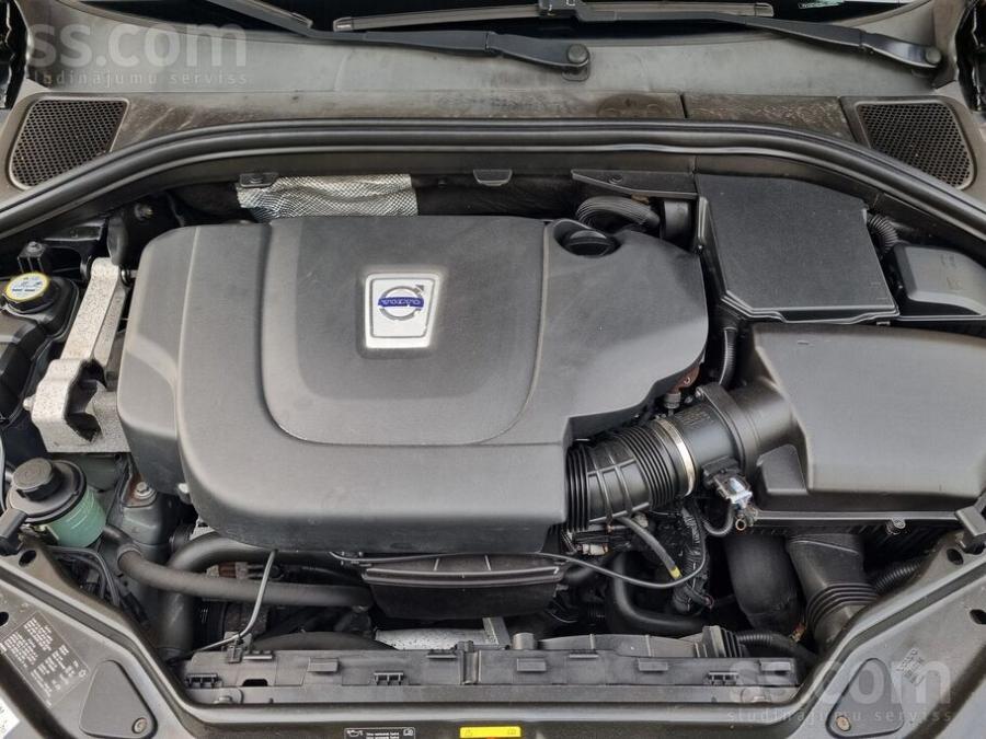 Melns Volvo XC60 2010 Ogre, ar dzinēja tilpumu 2.40 L un nobraukumu 279 tūkst. km par 7250 €, foto 25 vietnē AUTOMOTO.COM.LV