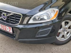 Melns Volvo XC60 2010 Ogre, ar dzinēja tilpumu 2.40 L un nobraukumu 279 tūkst. km par 7250 €, foto 26 vietnē AUTOMOTO.COM.LV