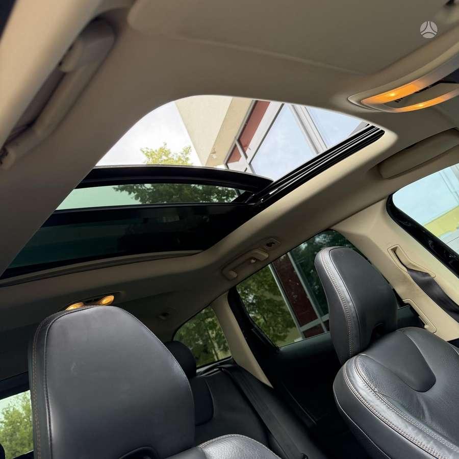 Melns Volvo XC60 2010 Kaišiadorys, ar dzinēja tilpumu 2.40 L un nobraukumu 350 tūkst. km par 7950 €, foto 33 vietnē AUTOMOTO.COM.LV