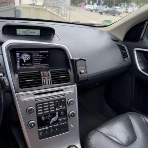 Melns Volvo XC60 2010 Kaišiadorys, ar dzinēja tilpumu 2.40 L un nobraukumu 350 tūkst. km par 7950 €, foto 36 vietnē AUTOMOTO.COM.LV