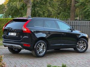 Black Volvo XC60 2010 in Riga, with an engine capacity of 2.40 L and mileage of 306 thousand km for 7950 €, photo 6 on AUTOMOTO.COM.LV