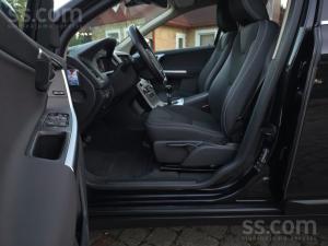 Black Volvo XC60 2010 in Riga, with an engine capacity of 2.40 L and mileage of 306 thousand km for 7950 €, photo 24 on AUTOMOTO.COM.LV