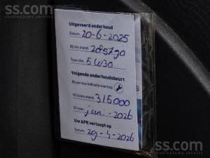 Black Volvo XC60 2010 in Riga, with an engine capacity of 2.40 L and mileage of 306 thousand km for 7950 €, photo 27 on AUTOMOTO.COM.LV