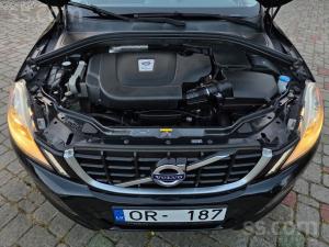 Black Volvo XC60 2010 in Riga, with an engine capacity of 2.40 L and mileage of 306 thousand km for 7950 €, photo 28 on AUTOMOTO.COM.LV