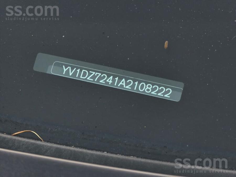 Black Volvo XC60 2010 in Riga, with an engine capacity of 2.40 L and mileage of 306 thousand km for 7950 €, photo 29 on AUTOMOTO.COM.LV