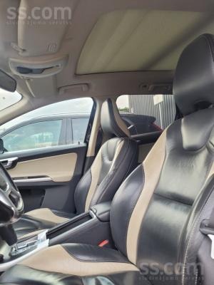 Melns Volvo XC60 2010 Rīga, ar dzinēja tilpumu 2.40 L un nobraukumu 280 tūkst. km par 7490 €, foto 6 vietnē AUTOMOTO.COM.LV