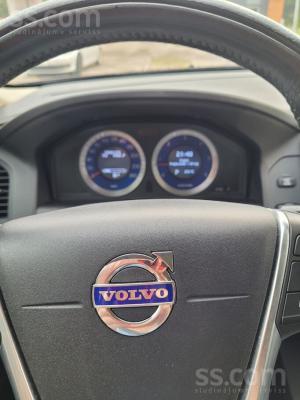 Melns Volvo XC60 2010 Rīga, ar dzinēja tilpumu 2.40 L un nobraukumu 280 tūkst. km par 7490 €, foto 7 vietnē AUTOMOTO.COM.LV