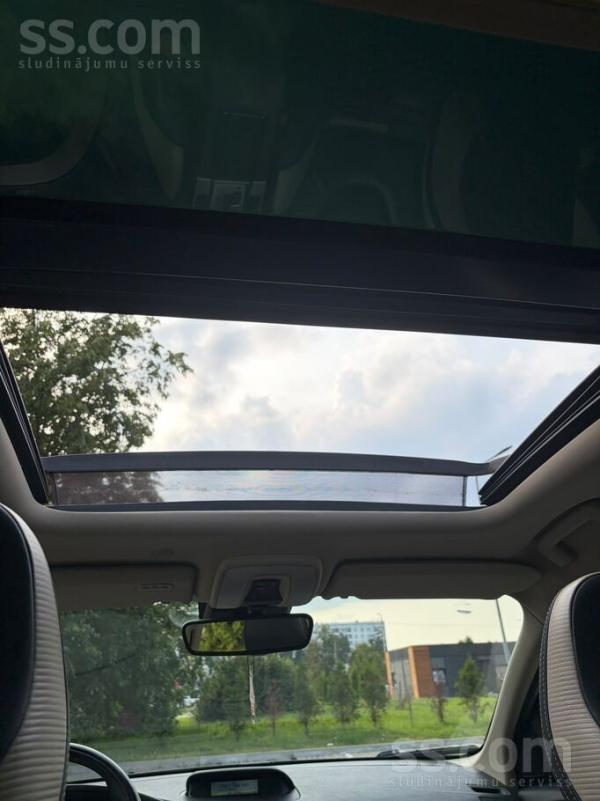 Melns Volvo XC60 2010 Rīga, ar dzinēja tilpumu 2.40 L un nobraukumu 280 tūkst. km par 7490 €, foto 8 vietnē AUTOMOTO.COM.LV