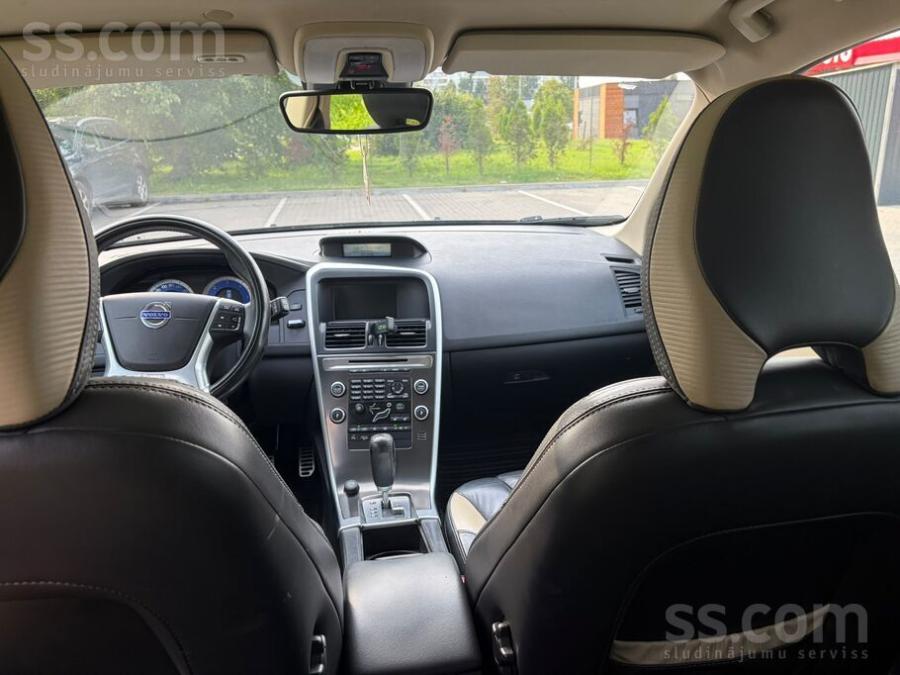 Melns Volvo XC60 2010 Rīga, ar dzinēja tilpumu 2.40 L un nobraukumu 280 tūkst. km par 7490 €, foto 10 vietnē AUTOMOTO.COM.LV