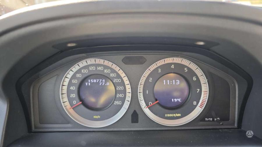 Melns Volvo XC60 2010 Klaipėda, ar dzinēja tilpumu 3.00 L un nobraukumu 255 tūkst. km par 6400 €, foto 18 vietnē AUTOMOTO.COM.LV