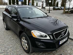 Melns Volvo XC60 2010 Panevēža, ar dzinēja tilpumu 2.40 L un nobraukumu 267 tūkst. km par 5600 €, foto 4 vietnē AUTOMOTO.COM.LV